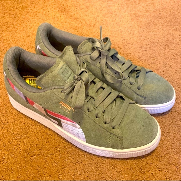 Puma | Shoes | Puma Suede Sneakers Womens Size 8 | Poshmark